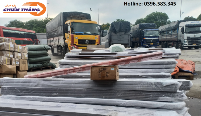 Vận chuyển gang thép nhanh, an toàn, giá rẻ liên hệ: 0396.583.345